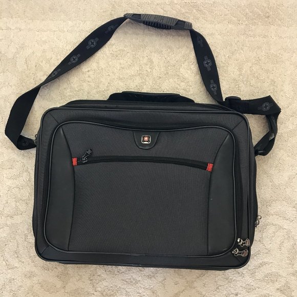SwissGear | Bags | Swiss Gear Laptop Case | Poshmark